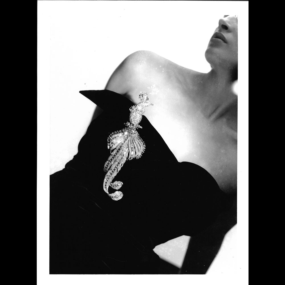 Cartier - Madame Robert Lazard en Robert Piguet, photographie de Franç