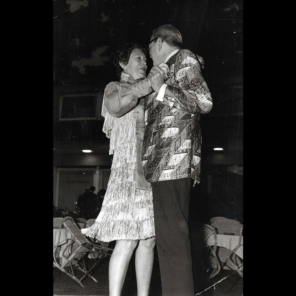 Yves Saint-Laurent - Madame Suzanne Lulling et Russell Carpenter (1969